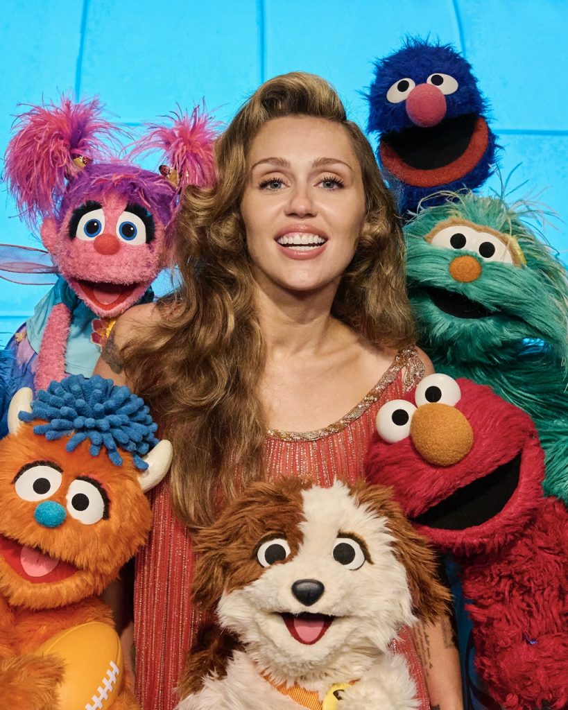 ‘Sesame Street: Volume 2 coming to Netflix | Family Choice Awards